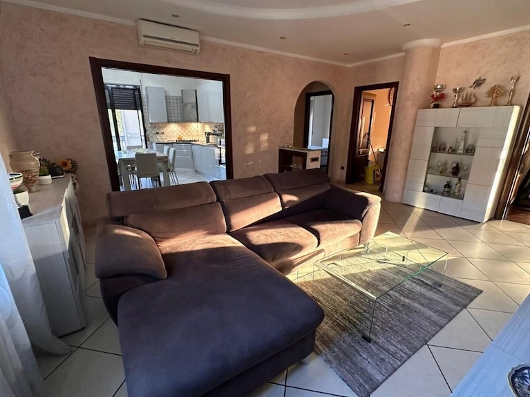 Comfortable Apartment With Kitchen And Terrace For Groups Of Friends And Families - Nola