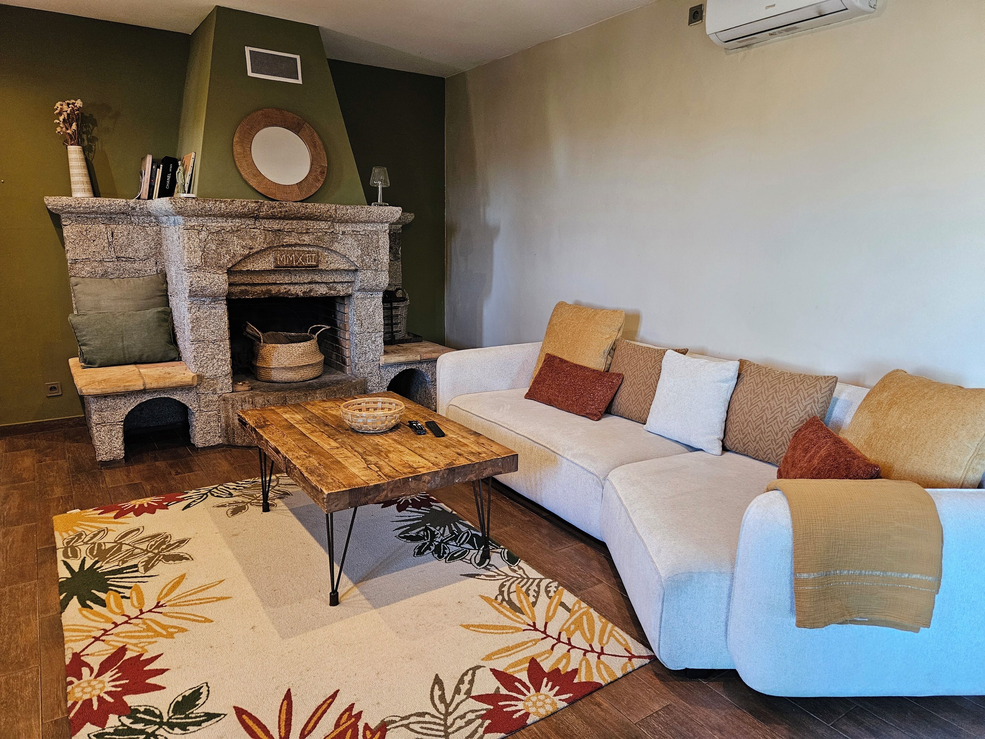 Maison En Pierres à La Campagne - Sainte-Lucie de Porto-Vecchio