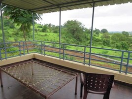 Casa de Campo, banheira, vista para a colina | Varanda