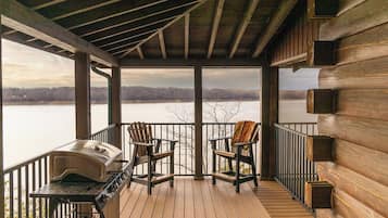 Cabana família, vista para o lago | Terraço/pátio