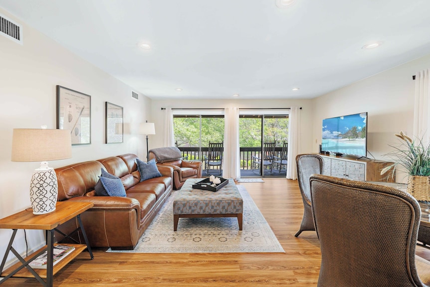 Lakefront Pinehurst Condo 2bd/2ba - 237 - With Community Pool Access - Southern Pines