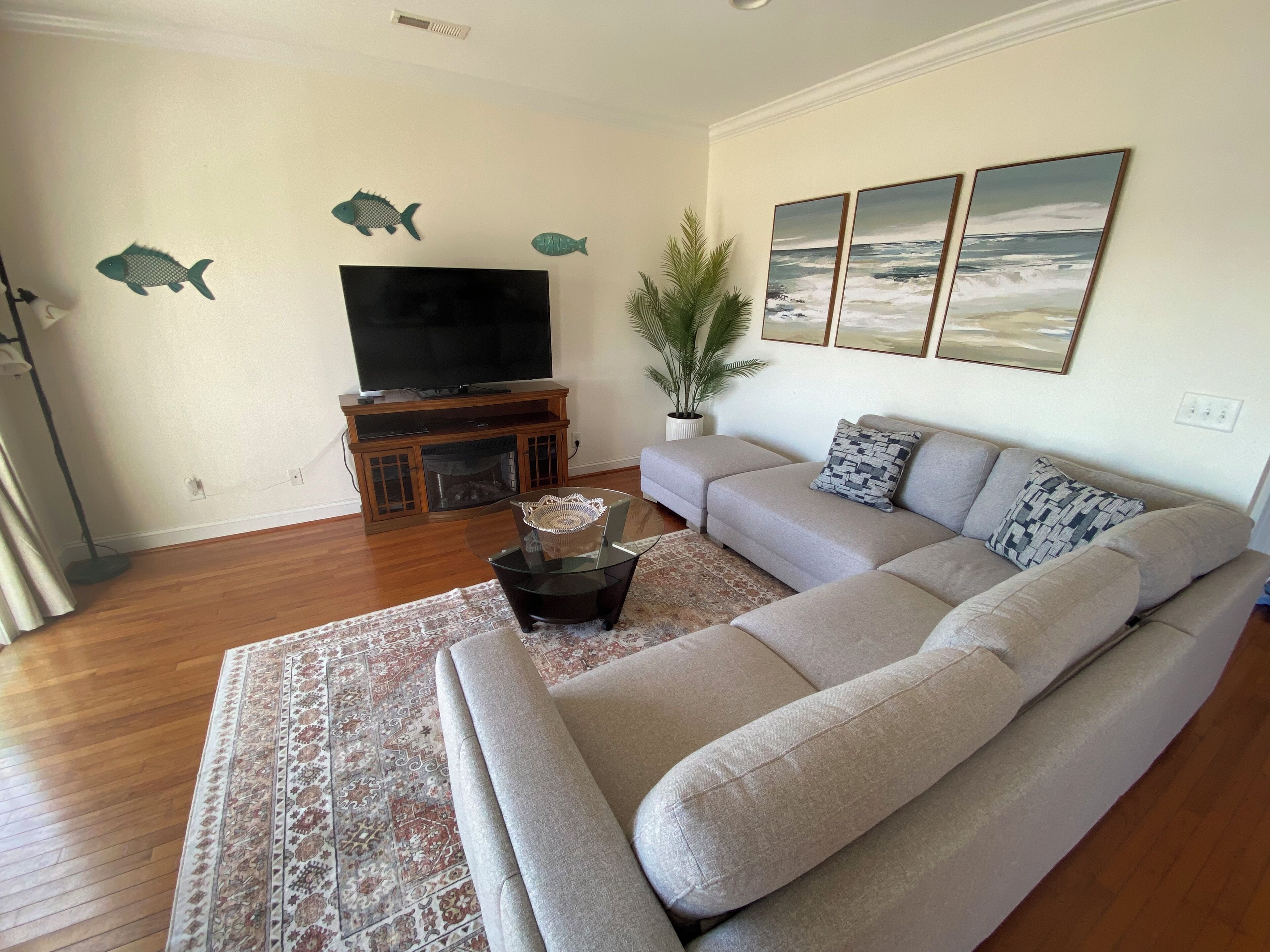 Minutes To The Beach 5 Bed 4 Bath Pool House, Stunning Marsh View - Cherry Grove Beach, SC