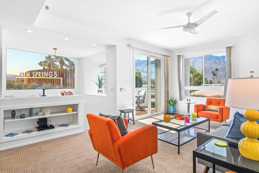 Stunning La Palme Palm Springs Getaway 2 Bed, 2 Bath W/ Breathtaking Views - Palm Springs