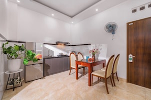 Apartamento Superior, Vista para a cidade | Secretária, secretária adequada para computadores portáteis 