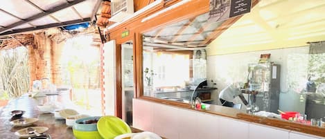 Pequeno-almoço tipo buffet diário incluído