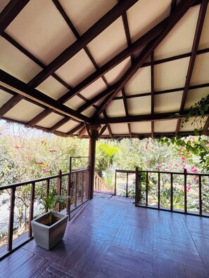 Quarto casal superior | Terraço/pátio