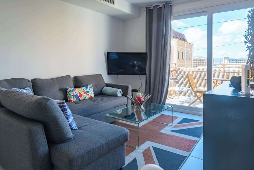 Bright And Lovely 1br Penthouse In King Street - Gibraltar
