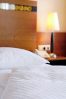 Quarto Individual Standard | Roupa hipoalergénica, secretária, cortinas/cortinados opacos 