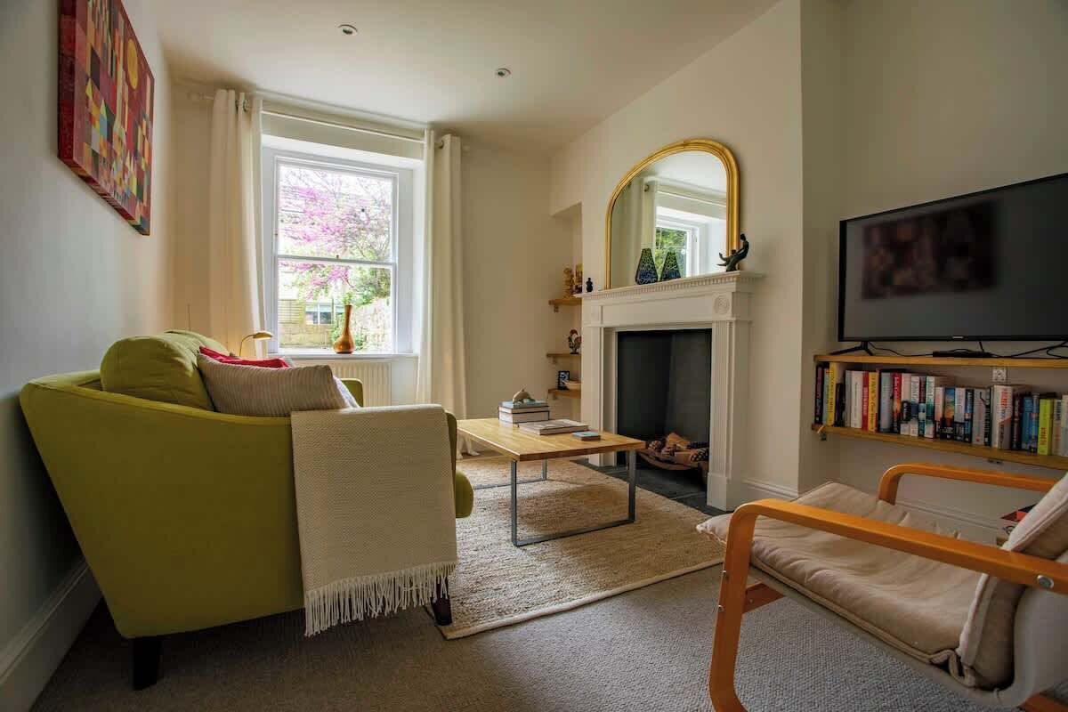 Central Maisonette With Garden - Bath