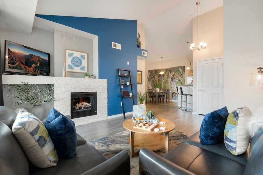 Timberline Retreat King Bed, Fireplace & Pool! - フォート・コリンズ, CO