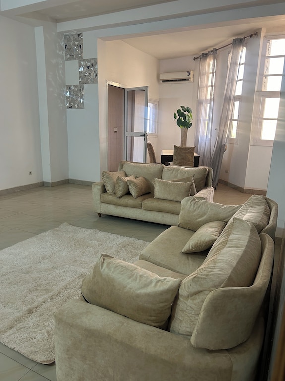 Comfortable 2 Bedroom Apartment In The Heart Of Cité Du Niger, Bamako - Bamako