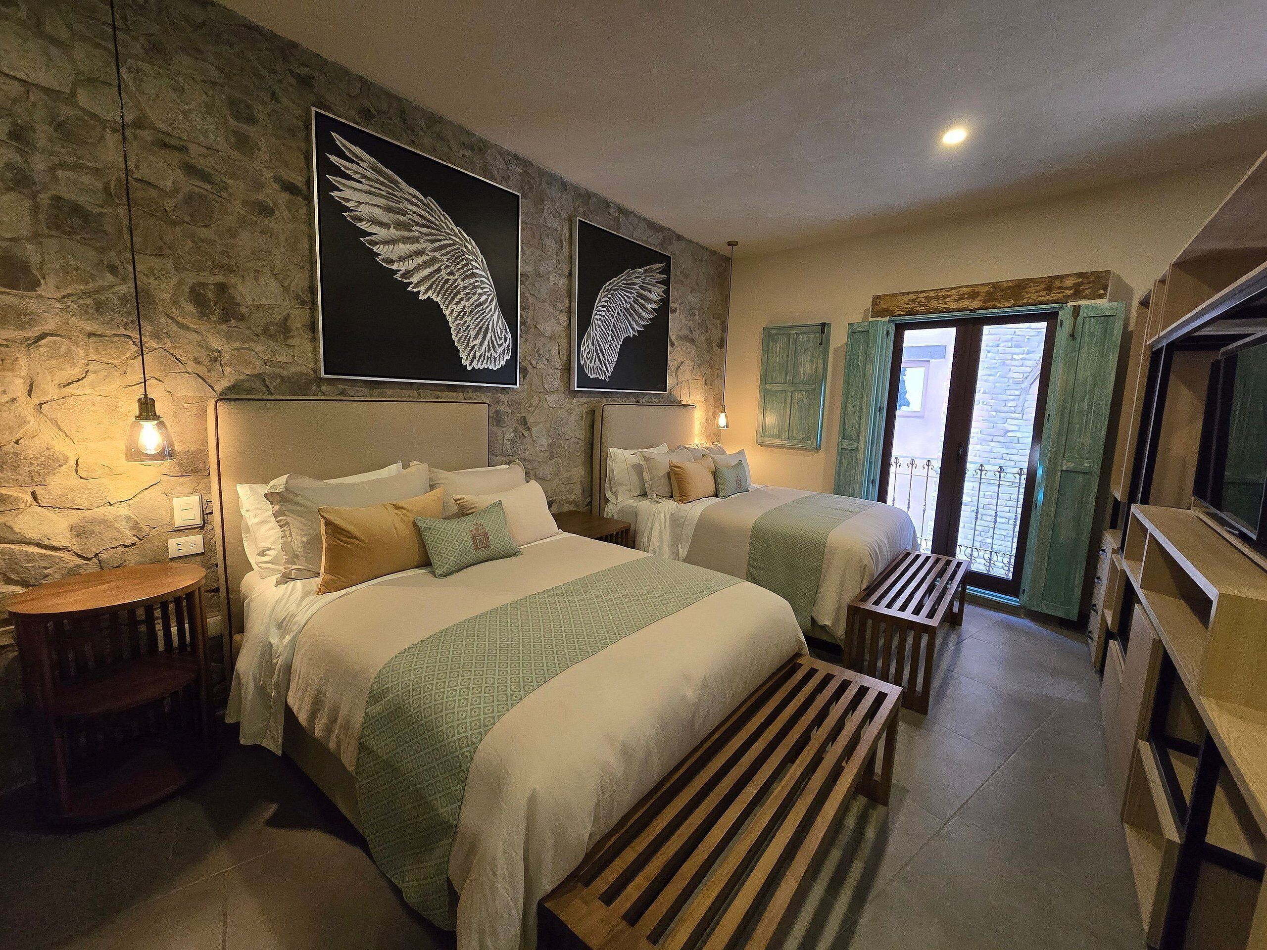 Apartamento básico | Cofres nos quartos, ferros/tábuas de passar roupa, Wi-Fi de cortesia