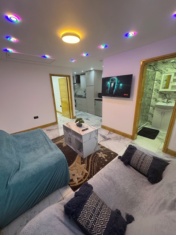 Sindhu Stylish And Luxury Bunglow - Mánchester