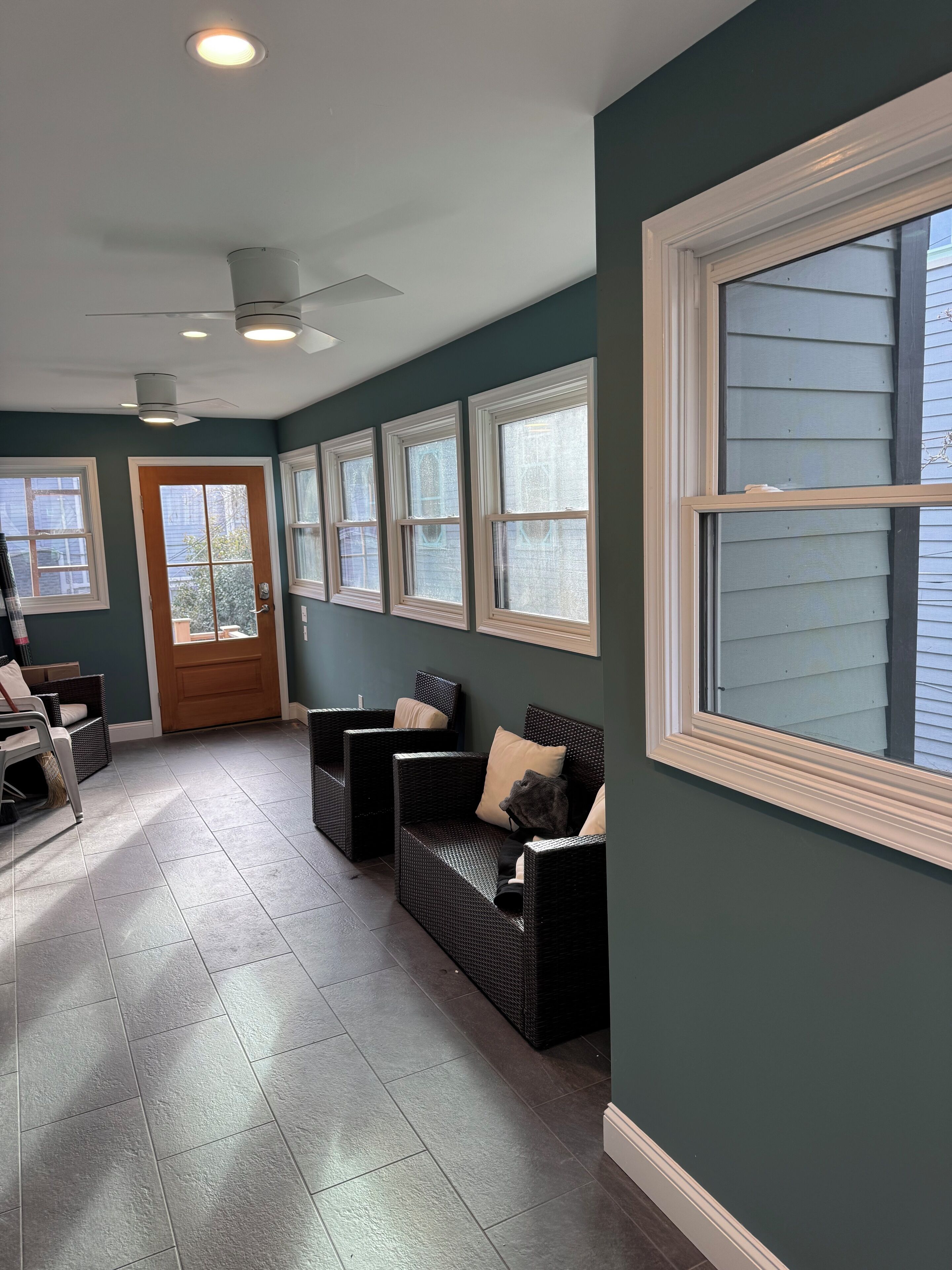 Gut Renovated 3-bedroom Apartment In Historic Cape May - Cape May, NJ