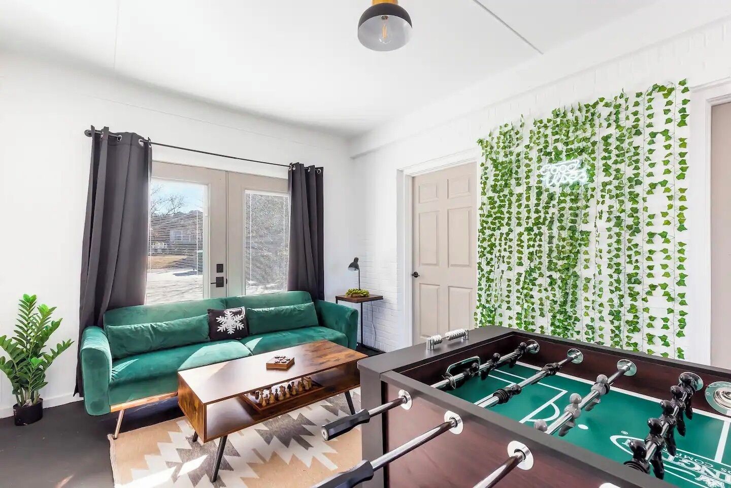 Relaxing, Modern Full-size House With Pool Overlooking A Beautiful Lake View. - Carrollton, GA