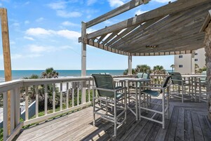 Casa, várias camas (LaKaSa House on Hill Street) | Refeições ao ar livre