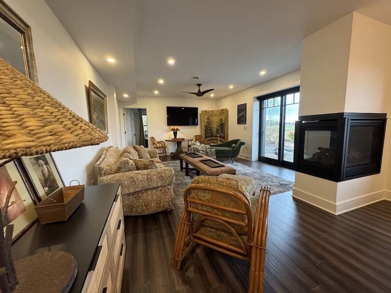 Vermont Modern Farmhouse + 46 Acres + Spectacular - Middlebury, VT