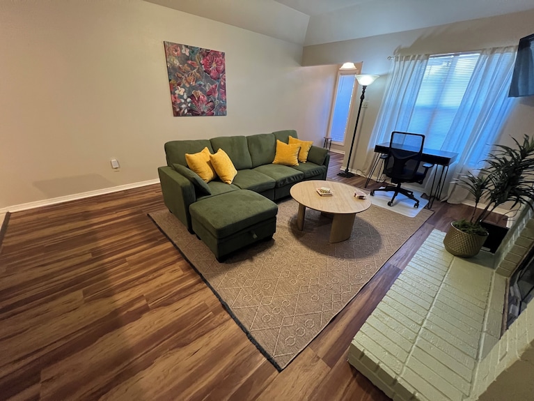 Charming 2-bedroom 2 Bath Duplex In The Heart Of Tyler! - タイラー, TX