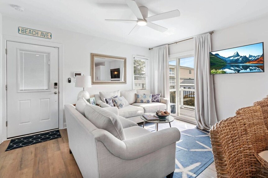 Renovated Prime Dewey Beach Escape! - Rehoboth Beach, DE