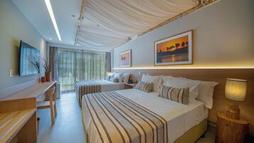 Suite Master Garden | Minibar, secretária adequada para computadores portáteis