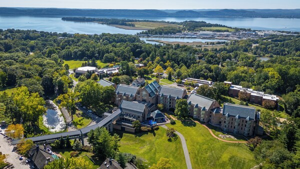 Windrose On Hudson - Croton-on-Hudson, NY