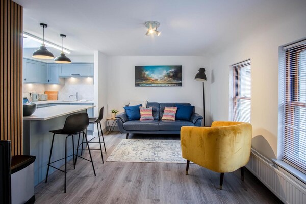 Sandy Steps - 1 Bedroom Apartment - Tenby - Tenby