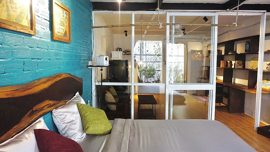 A Vintage Bedroom In District 1 - 호찌민시