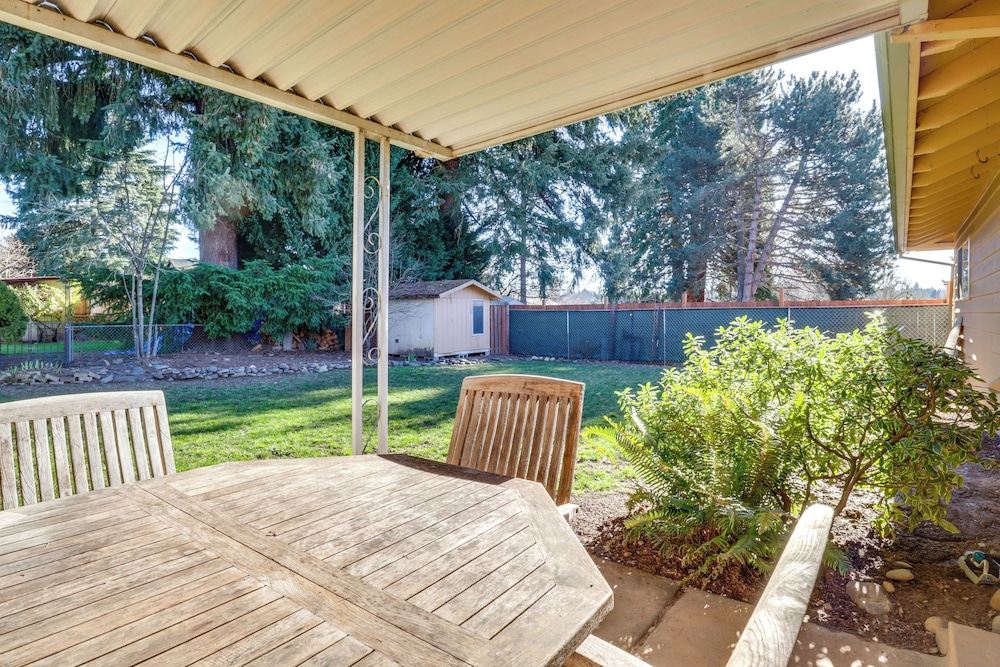 10 Mi To Portland: Greenway Neighborhood Home - Beaverton, OR