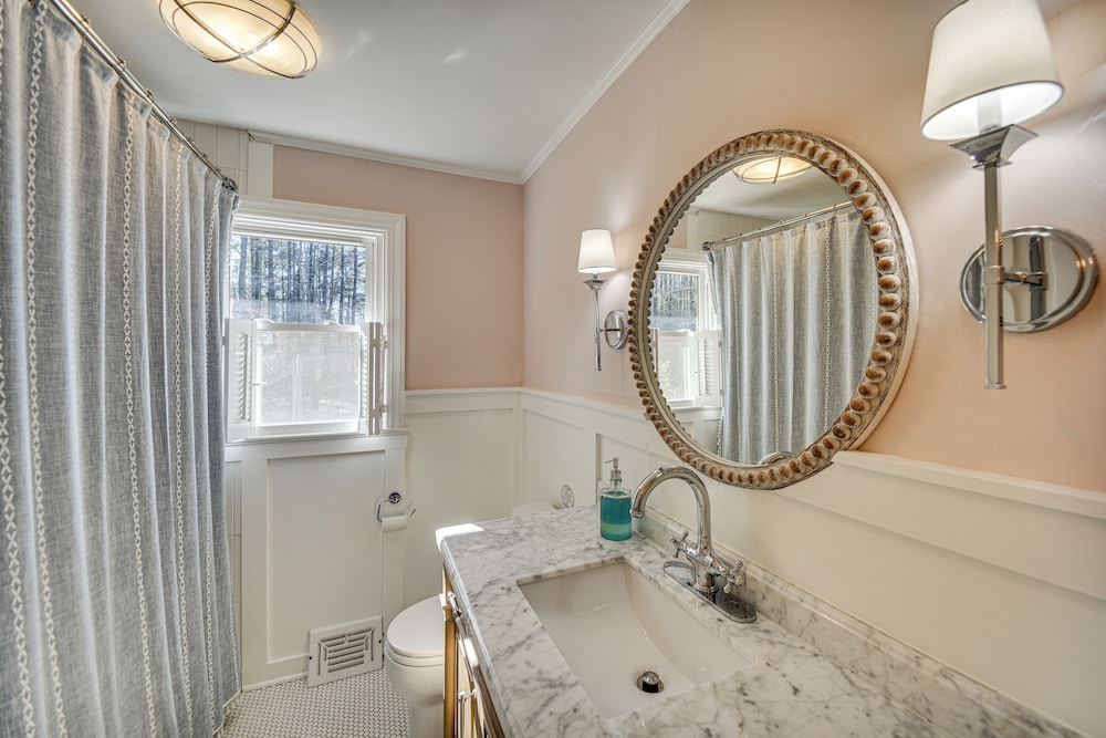 Dine Al Fresco: Reedville Home W/ Dock - Reedville, VA