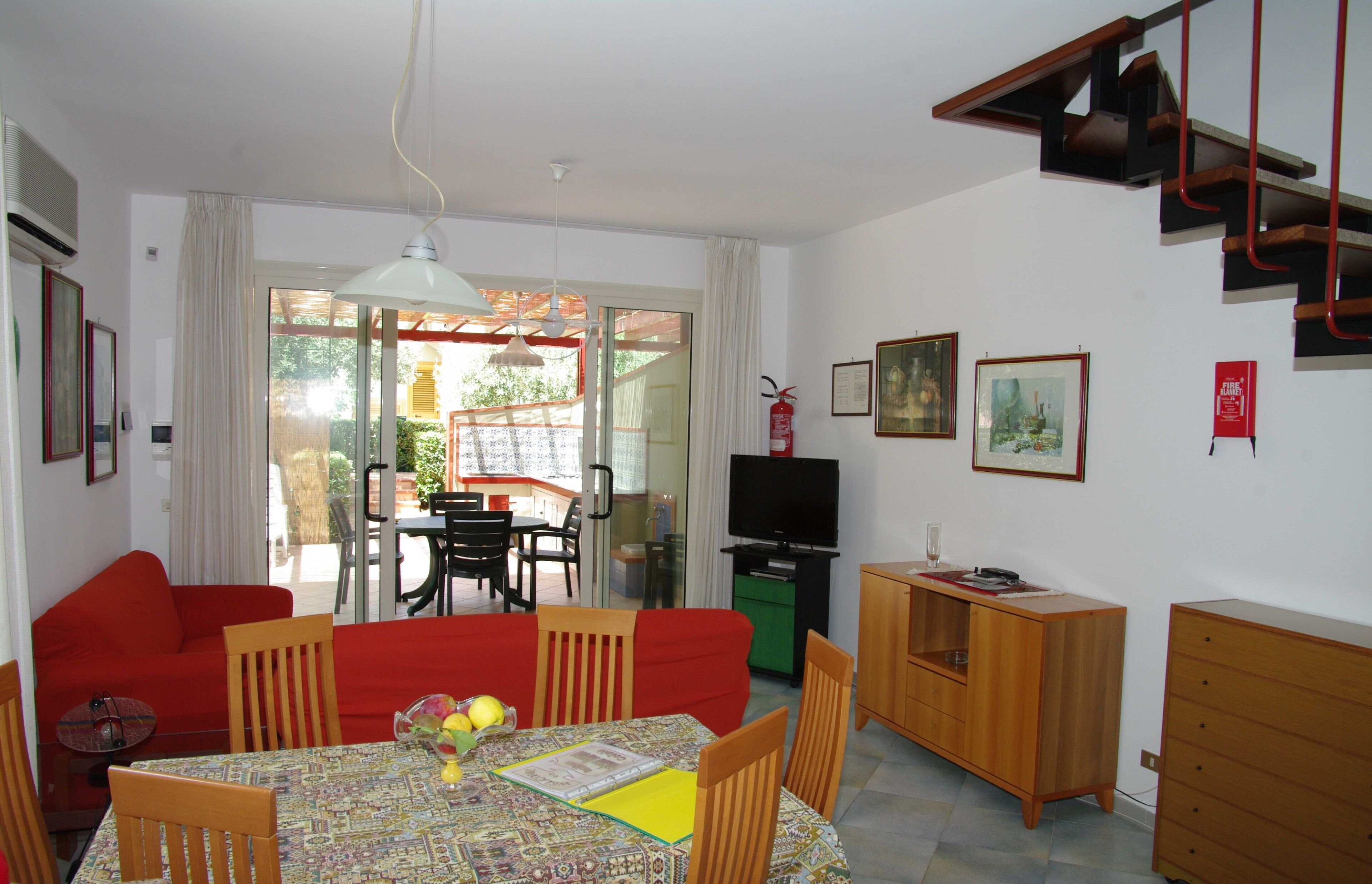 Spacious Apartment For 4 People In Residence - Cefalù