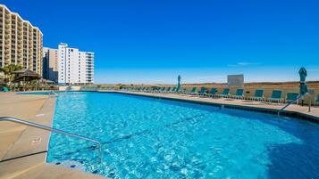 Condo, 2 quartos | Piscina | Piscina interna, piscina externa