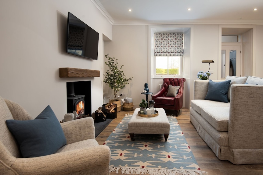 Coachman's Cottage, Kailzie - Sleeping 4 Guests In 2 Bedrooms - Peebles