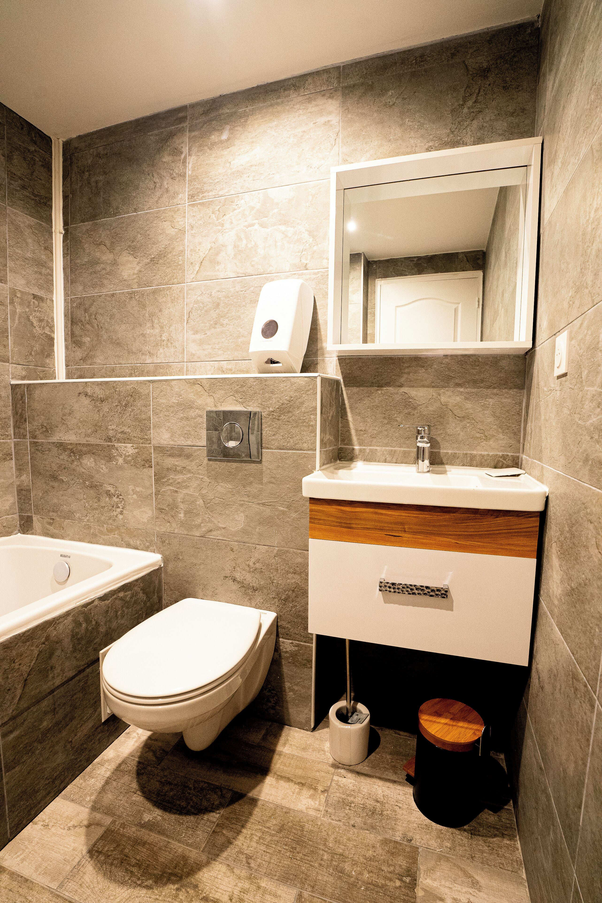 Quarto casal | Berços grátis, Wi-Fi de cortesia, roupa de cama