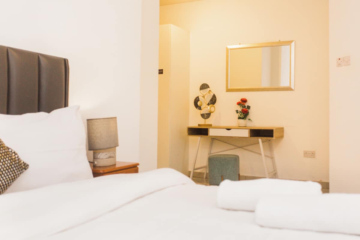 Apartamento executivo | 3 quartos, ferros/tábuas de passar roupa, Wi-Fi de cortesia