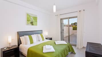 2 quartos, roupa de cama fornecida