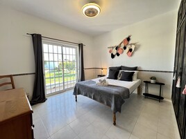 3 quartos, roupa de cama fornecida 