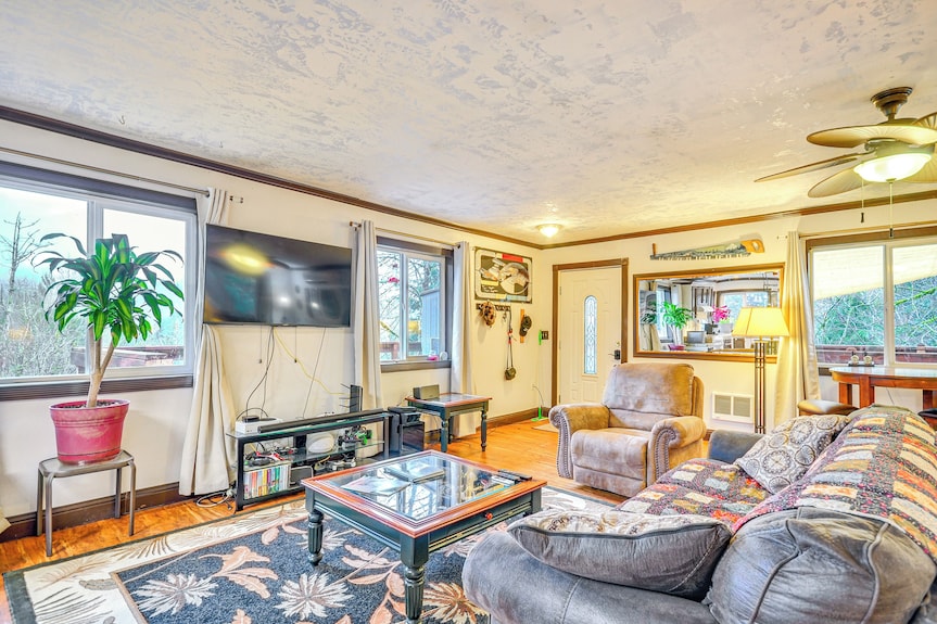 4 Mi To Sandy River Access: Studio W/ Mtn Views! - Milo McIver State Park, Estacada