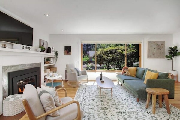 New! Family & Dog-friendly Paradise W\/ Guest Suite - Bothell, WA
