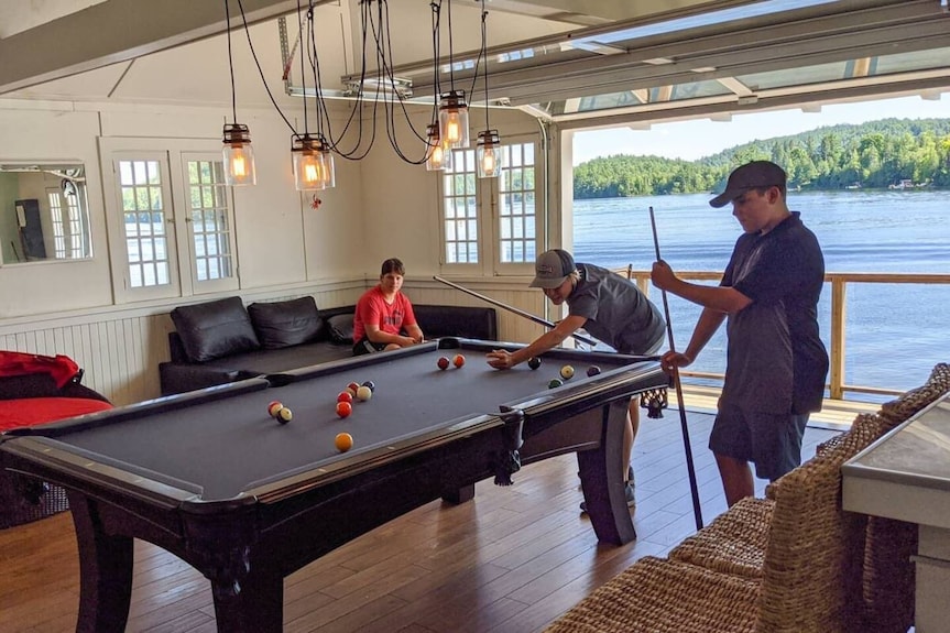 Luminaire On Lac Mcgregor - Quebec