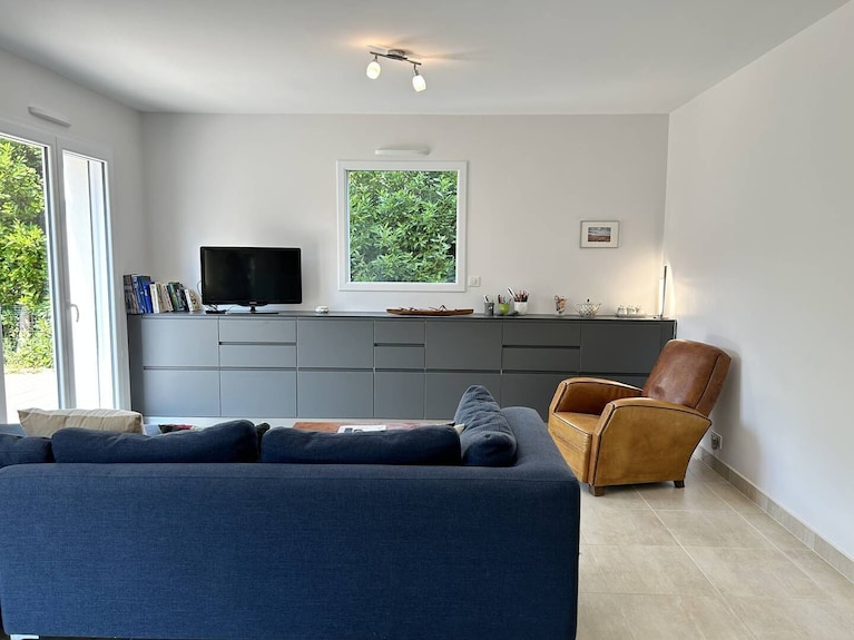 Maison Lumineuse, Entièrement Rénovée, à Quelques Pas De La Plage Et Des Commerces. - Erquy