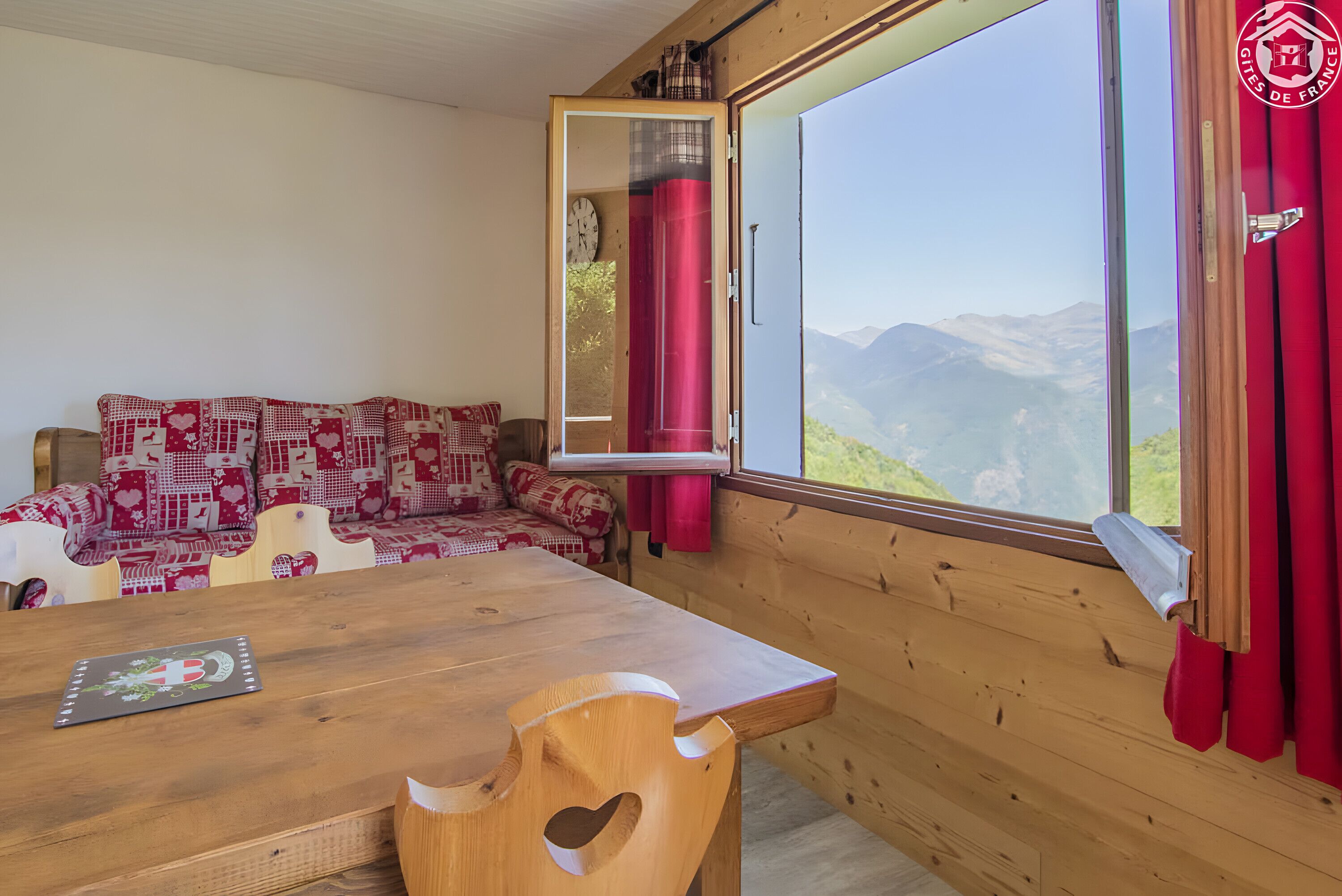 Maison De Vacances 'Le Plan Du Fruit' Avec Vue Sur La Montagne, Terrasse Privée Et Jardin Privé - Les Avanchers-Valmorel