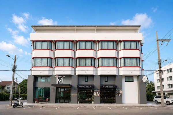 V1 Boutique Hotel - Kanchanaburi
