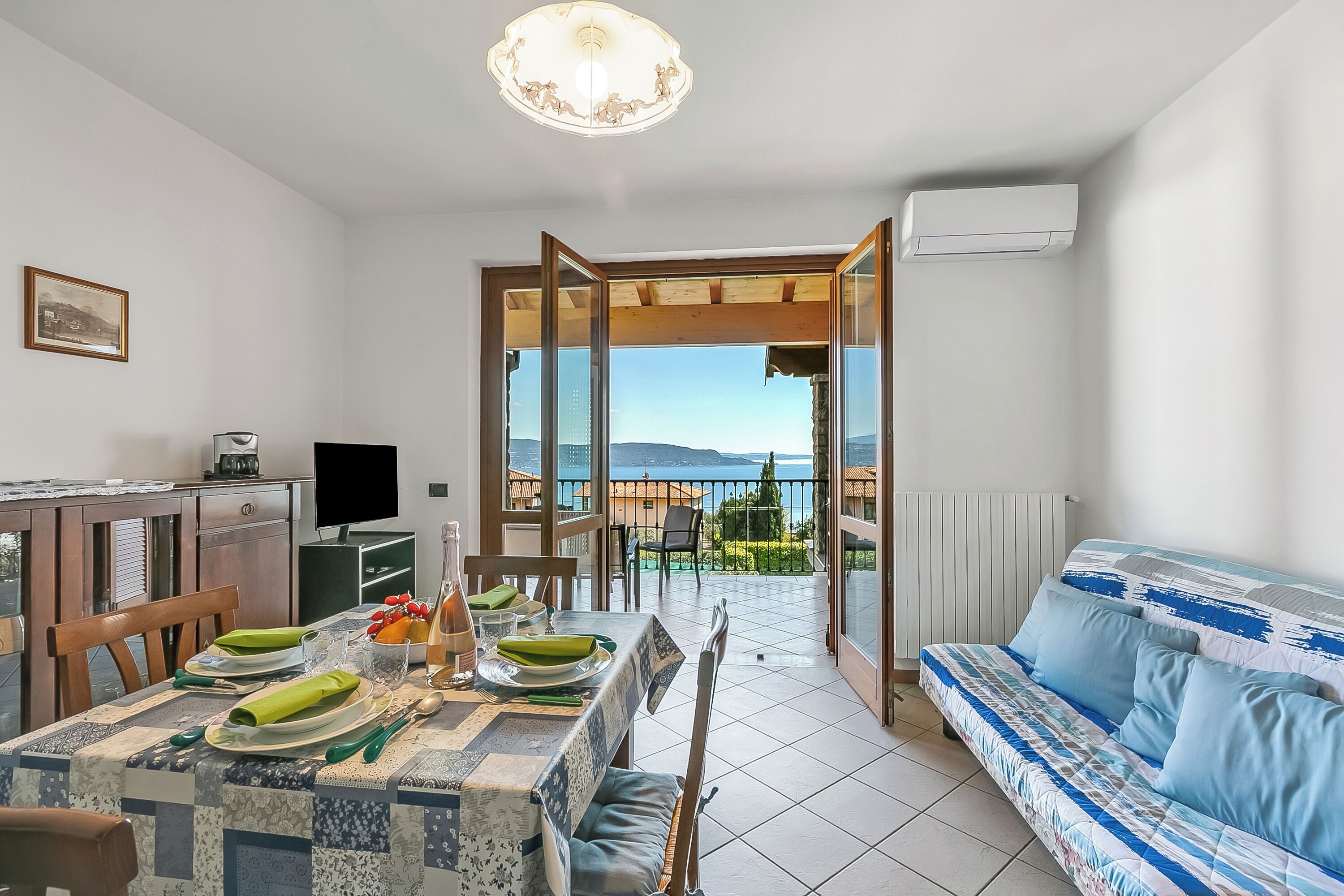 Julia's House Lakeview & Shared Pool, Toscolano Maderno, Italy - Gardone Riviera