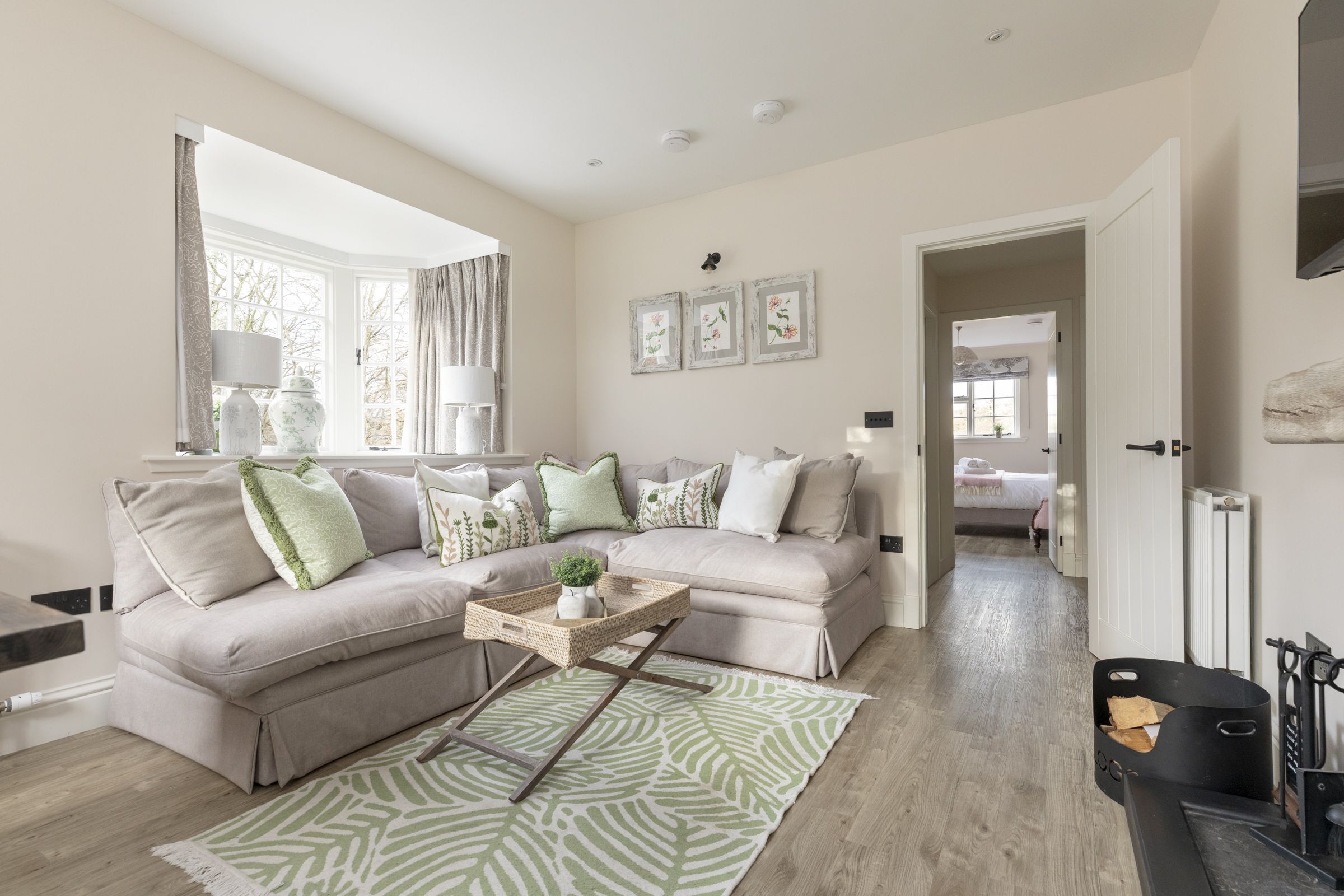 Honeysuckle Cottage - Sleeping 4 Guests In 2 Bedrooms - Peebles