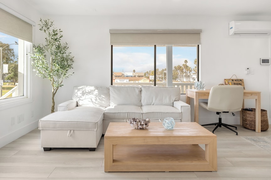 Walk To The Sand! Ocean Views, Balcony & Parking | Sunset Surf - Sunset Beach, Huntington Beach