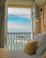 1 quarto, roupas de cama premium, cofres nos quartos