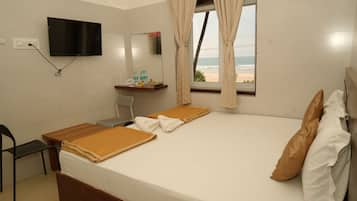 Quarto Duplo Deluxe, vista para o mar | Wi-fi grátis, roupa de cama fornecida