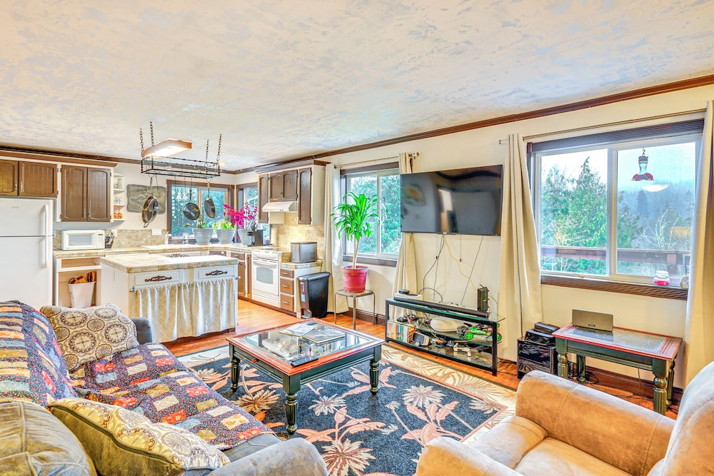 4 Mi To Sandy River Access: Studio W/ Mtn Views! - Sandy, OR