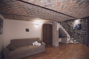 Quarto Deluxe, vista para as vinhas | Secretária, secretária adequada para computadores portáteis 