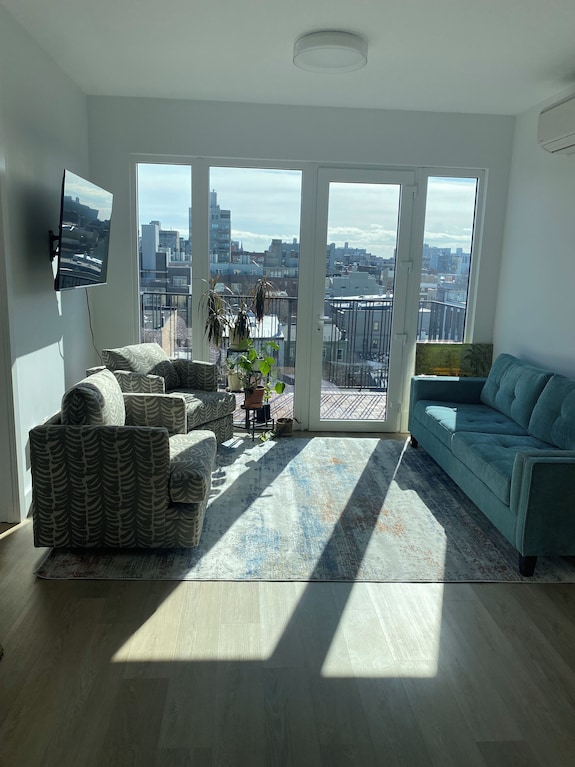 Shared Coastal Designed 2-bedroom Apartment With Ac, Wifi In Vibrant Brooklyn - Union City
